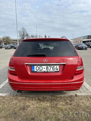 Sarkans Mercedes-Benz C 200 2013 Rīga, ar dzinēja tilpumu 2.20 L un nobraukumu 255 tūkst. km par 6200 €, foto 4 vietnē AUTOMOTO.COM.LV