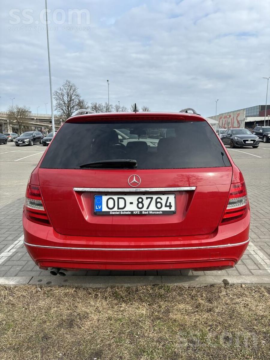 Sarkans Mercedes-Benz C 200 2013 Rīga, ar dzinēja tilpumu 2.20 L un nobraukumu 255 tūkst. km par 6200 €, foto 4 vietnē AUTOMOTO.COM.LV