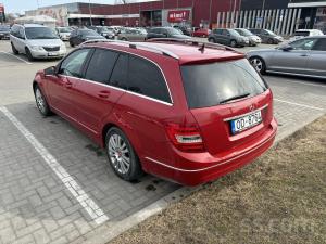 Sarkans Mercedes-Benz C 200 2013 Rīga, ar dzinēja tilpumu 2.20 L un nobraukumu 255 tūkst. km par 6200 €, foto 5 vietnē AUTOMOTO.COM.LV