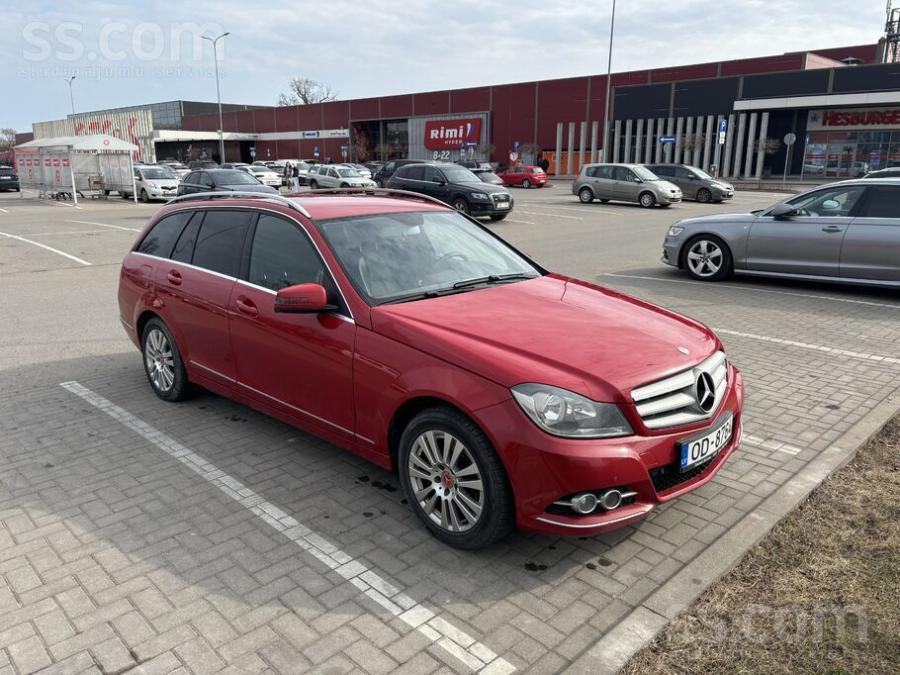Sarkans Mercedes-Benz C 200 2013 Rīga, ar dzinēja tilpumu 2.20 L un nobraukumu 255 tūkst. km par 6200 €, foto 8 vietnē AUTOMOTO.COM.LV