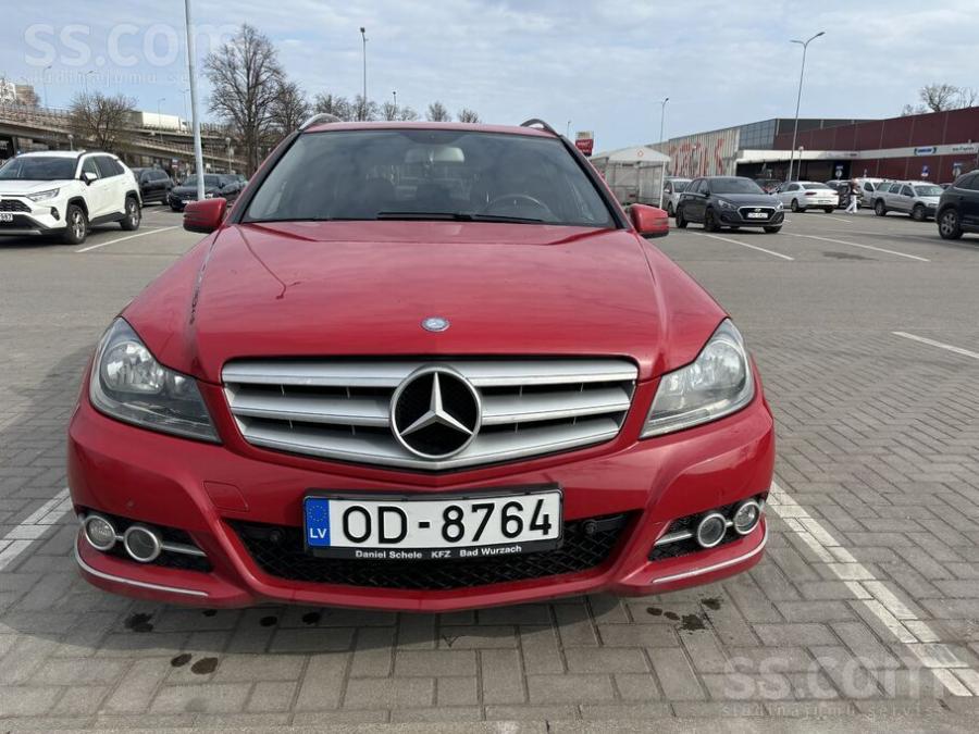 Sarkans Mercedes-Benz C 200 2013 Rīga, ar dzinēja tilpumu 2.20 L un nobraukumu 255 tūkst. km par 6200 €, foto 9 vietnē AUTOMOTO.COM.LV