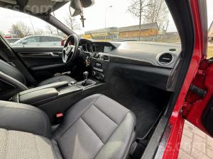 Sarkans Mercedes-Benz C 200 2013 Rīga, ar dzinēja tilpumu 2.20 L un nobraukumu 255 tūkst. km par 6200 €, foto 11 vietnē AUTOMOTO.COM.LV