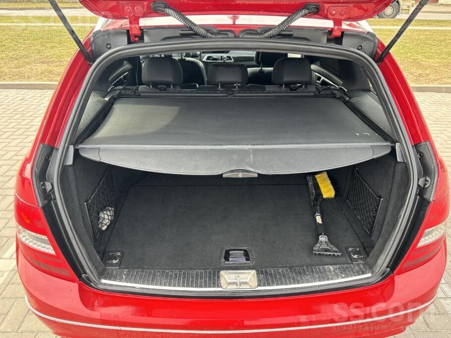 Sarkans Mercedes-Benz C 200 2013 Rīga, ar dzinēja tilpumu 2.20 L un nobraukumu 255 tūkst. km par 6200 €, foto 13 vietnē AUTOMOTO.COM.LV