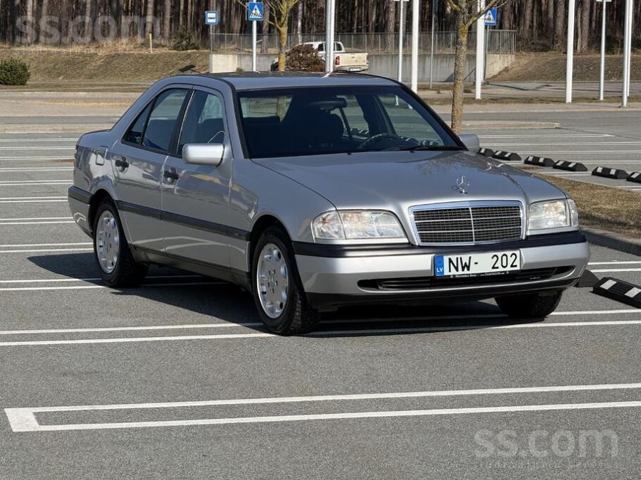 Mercedes-Benz C 200 1996 Rīga, ar dzinēja tilpumu 2.00 L un nobraukumu 165 tūkst. km par 7800 €, foto 4 vietnē AUTOMOTO.COM.LV