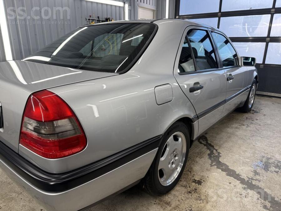 Mercedes-Benz C 200 1996 Rīga, ar dzinēja tilpumu 2.00 L un nobraukumu 165 tūkst. km par 7800 €, foto 5 vietnē AUTOMOTO.COM.LV