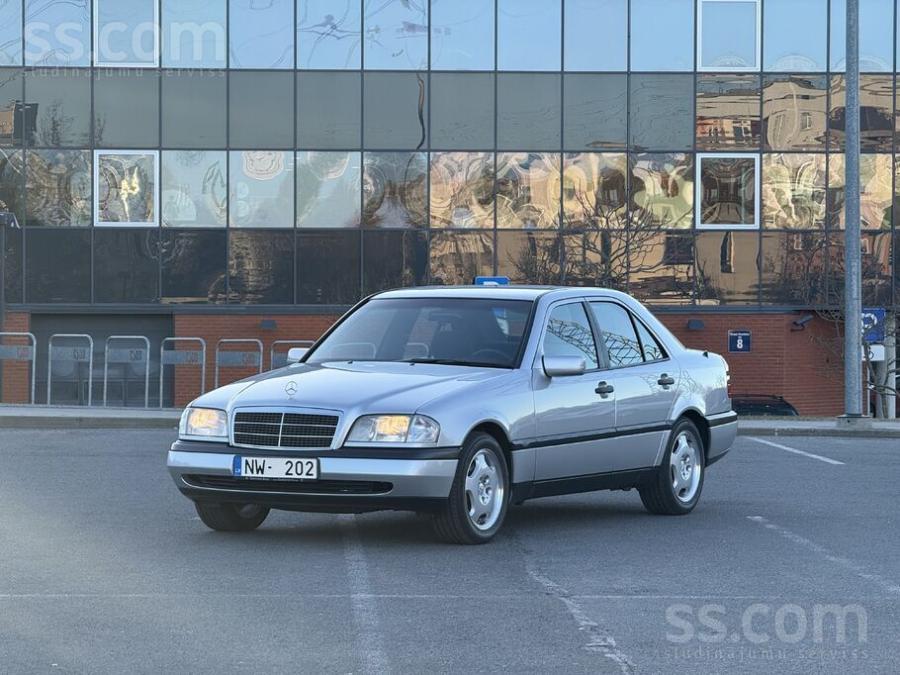 Mercedes-Benz C 200 1996 Rīga, ar dzinēja tilpumu 2.00 L un nobraukumu 165 tūkst. km par 7800 €, foto 6 vietnē AUTOMOTO.COM.LV
