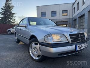 Mercedes-Benz C 200 1996 Rīga, ar dzinēja tilpumu 2.00 L un nobraukumu 165 tūkst. km par 7800 €, foto 11 vietnē AUTOMOTO.COM.LV