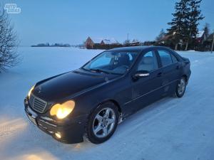 Mercedes-Benz C 200 2000 Radviliškis, ar dzinēja tilpumu 2.00 L un nobraukumu 235 tūkst. km par 650 €, foto  vietnē AUTOMOTO.COM.LV