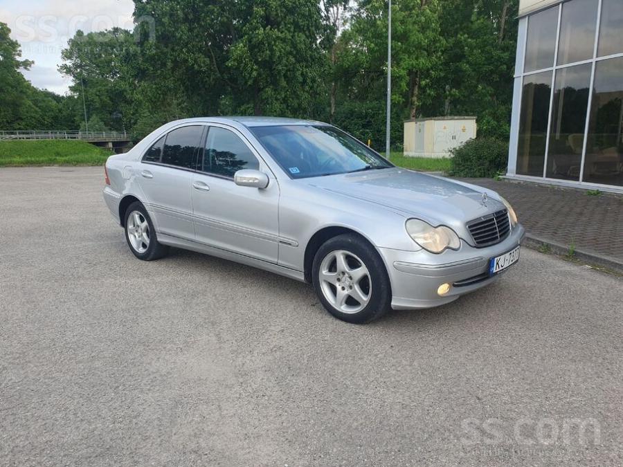 Mercedes-Benz C 200 2002 in Jekabpils, with an engine capacity of 2.00 L and mileage of 269 thousand km for 5490 €, photo 1 on AUTOMOTO.COM.LV
