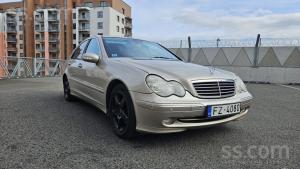 Mercedes-Benz C 200 2002 Rīga, ar dzinēja tilpumu 2.00 L un nobraukumu 231 tūkst. km par 1900 €, foto 7 vietnē AUTOMOTO.COM.LV