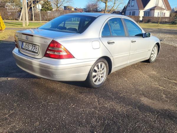 Mercedes-Benz C 200 2002 Radviliškis, ar dzinēja tilpumu 2.00 L un nobraukumu 365 tūkst. km par 999 €, foto 4 vietnē AUTOMOTO.COM.LV