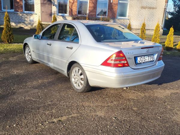 Mercedes-Benz C 200 2002 Radviliškis, ar dzinēja tilpumu 2.00 L un nobraukumu 365 tūkst. km par 999 €, foto 5 vietnē AUTOMOTO.COM.LV