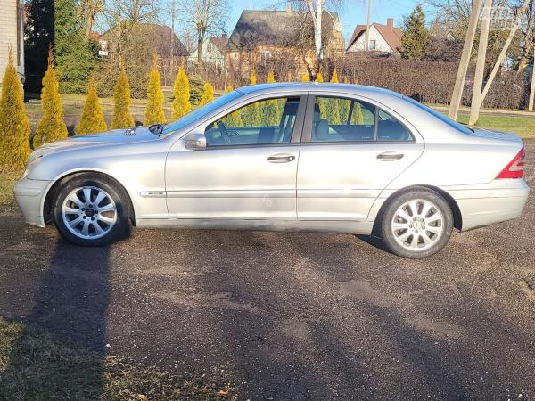 Mercedes-Benz C 200 2002 Radviliškis, ar dzinēja tilpumu 2.00 L un nobraukumu 365 tūkst. km par 999 €, foto 7 vietnē AUTOMOTO.COM.LV