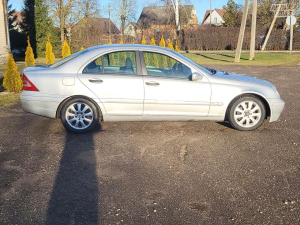 Mercedes-Benz C 200 2002 Radviliškis, ar dzinēja tilpumu 2.00 L un nobraukumu 365 tūkst. km par 999 €, foto 8 vietnē AUTOMOTO.COM.LV