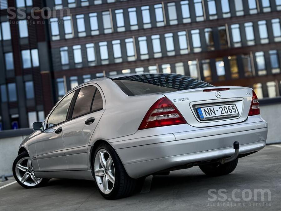 Mercedes-Benz C 200 2003 Rīga, ar dzinēja tilpumu 2.20 L un nobraukumu 291 tūkst. km par 2250 €, foto 3 vietnē AUTOMOTO.COM.LV