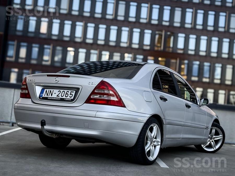 Mercedes-Benz C 200 2003 Rīga, ar dzinēja tilpumu 2.20 L un nobraukumu 291 tūkst. km par 2250 €, foto 6 vietnē AUTOMOTO.COM.LV