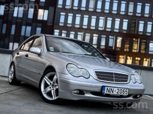 Mercedes-Benz C 200 2003 Rīga, ar dzinēja tilpumu 2.20 L un nobraukumu 291 tūkst. km par 2250 €, foto 8 vietnē AUTOMOTO.COM.LV