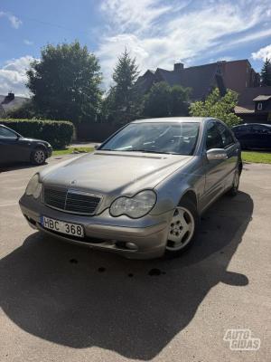Mercedes-Benz C 200 2003 Kauņa, ar dzinēja tilpumu 2.00 L un nobraukumu 188 tūkst. km par 950 €, foto  vietnē AUTOMOTO.COM.LV