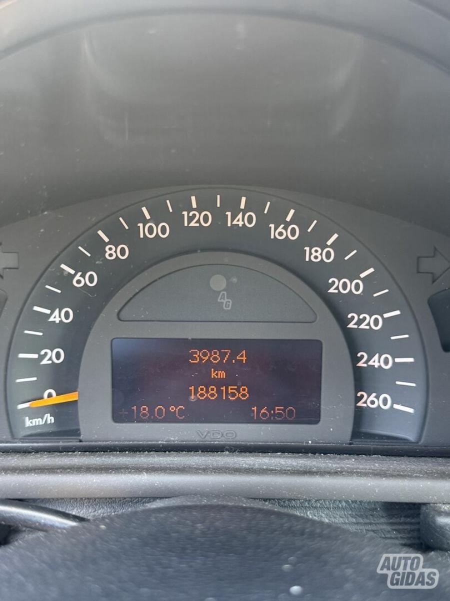 Mercedes-Benz C 200 2003 Kauņa, ar dzinēja tilpumu 2.00 L un nobraukumu 188 tūkst. km par 950 €, foto 13 vietnē AUTOMOTO.COM.LV