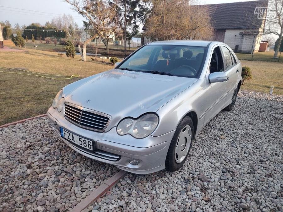 Mercedes-Benz C 200 2004 Marijampole, ar dzinēja tilpumu 2.20 L un nobraukumu 1 tūkst. km par 700 €, foto 1 vietnē AUTOMOTO.COM.LV