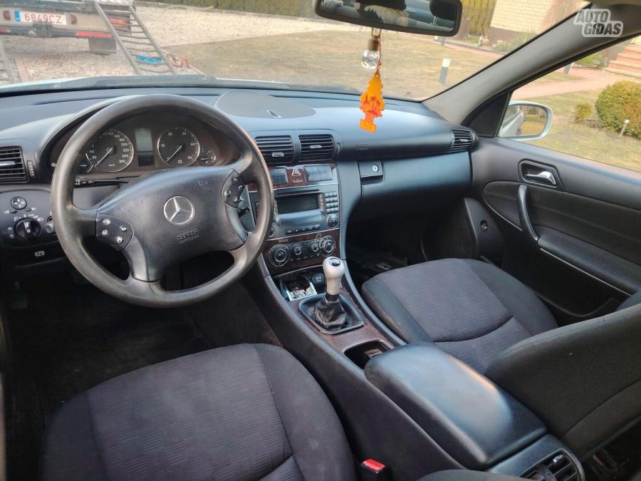 Mercedes-Benz C 200 2004 Marijampole, ar dzinēja tilpumu 2.20 L un nobraukumu 1 tūkst. km par 700 €, foto 9 vietnē AUTOMOTO.COM.LV