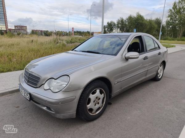 Mercedes-Benz C 200 2004 Klaipėda, ar dzinēja tilpumu 1.80 L un nobraukumu 169 tūkst. km par 1200 €, foto 1 vietnē AUTOMOTO.COM.LV