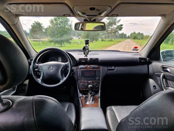 Mercedes-Benz C 200 2005 Rīga, ar dzinēja tilpumu 2.20 L un nobraukumu 374 tūkst. km par 1050 €, foto 7 vietnē AUTOMOTO.COM.LV