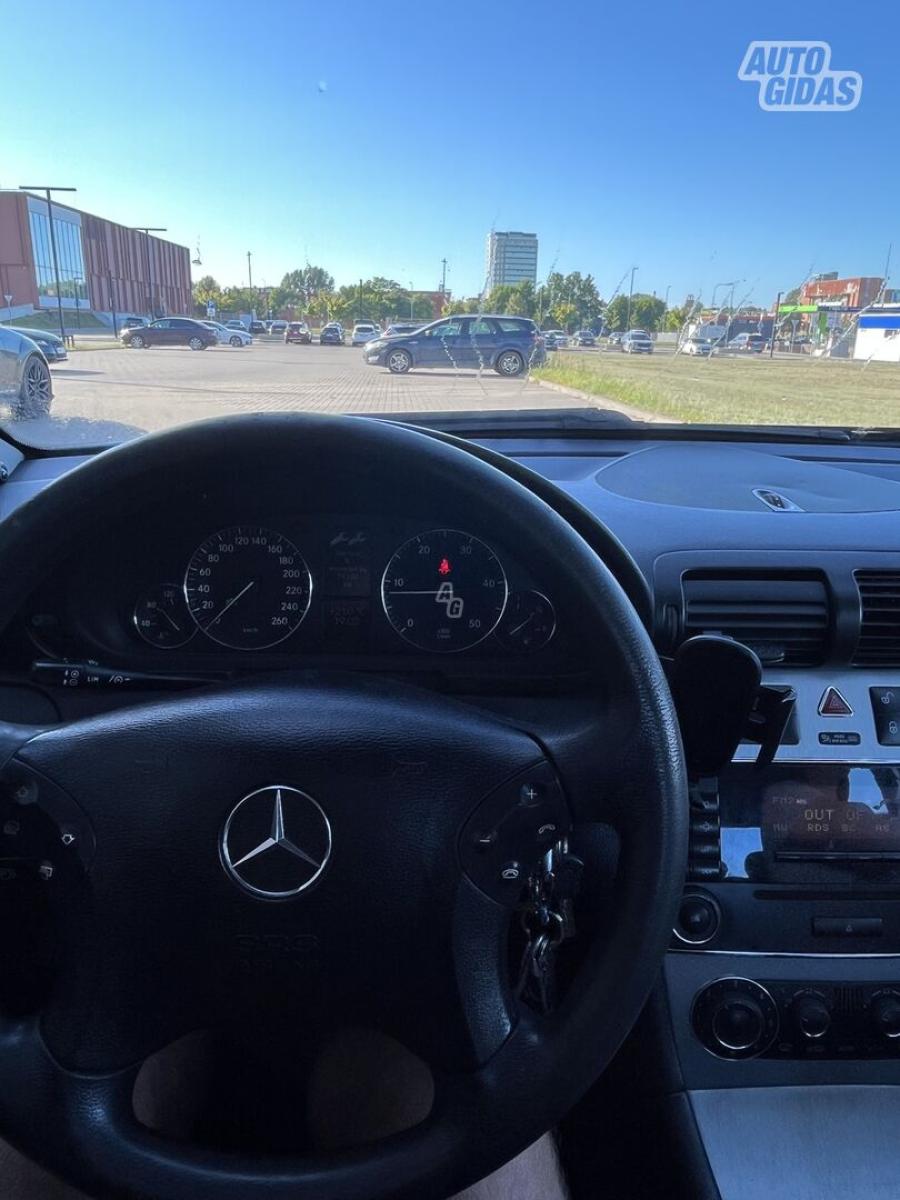Mercedes-Benz C 200 2005 Klaipėda, ar dzinēja tilpumu 2.10 L un nobraukumu 510 tūkst. km par 1250 €, foto 11 vietnē AUTOMOTO.COM.LV