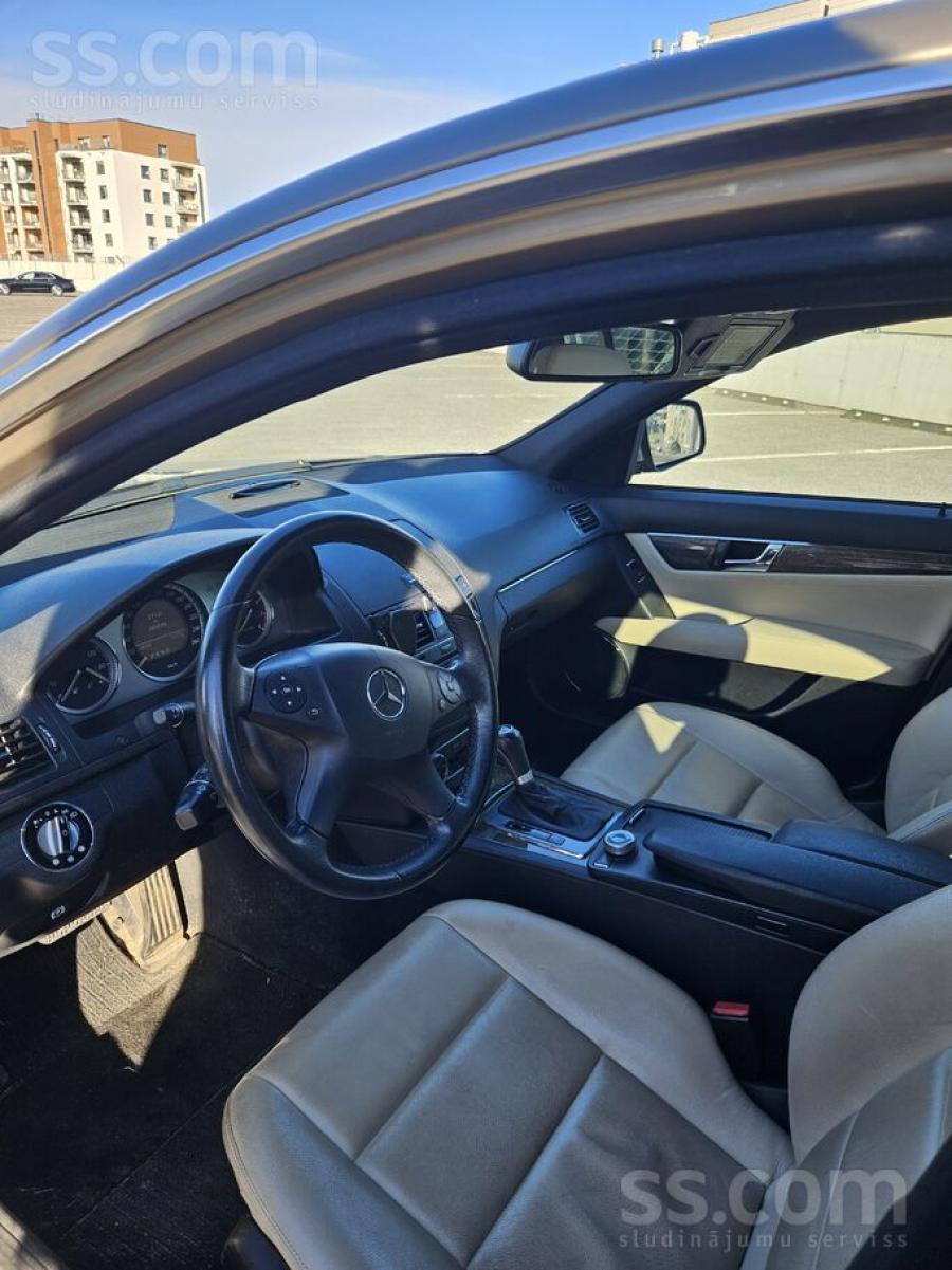 Mercedes-Benz C 200 2007 Rīga, ar dzinēja tilpumu 1.80 L un nobraukumu 200 tūkst. km par 5900 €, foto 4 vietnē AUTOMOTO.COM.LV
