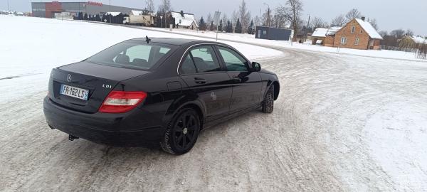 Mercedes-Benz C 200 2008 Viļņa, ar dzinēja tilpumu 2.10 L un nobraukumu 293 tūkst. km par 3350 €, foto 2 vietnē AUTOMOTO.COM.LV