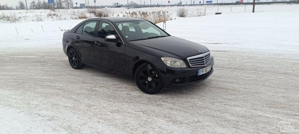 Mercedes-Benz C 200 2008 Viļņa, ar dzinēja tilpumu 2.10 L un nobraukumu 293 tūkst. km par 3350 €, foto 4 vietnē AUTOMOTO.COM.LV