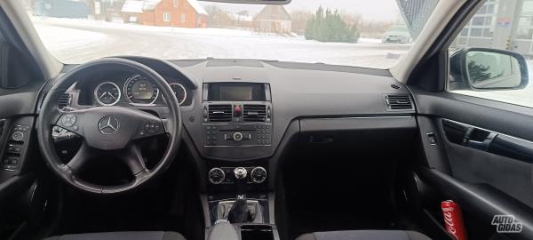 Mercedes-Benz C 200 2008 Viļņa, ar dzinēja tilpumu 2.10 L un nobraukumu 293 tūkst. km par 3350 €, foto 5 vietnē AUTOMOTO.COM.LV