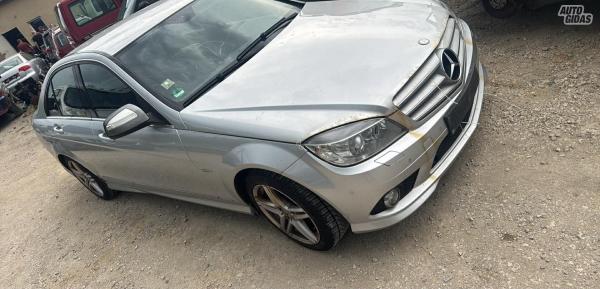 Mercedes-Benz C 200 2008 Klaipėda, ar dzinēja tilpumu 2.00 L un nobraukumu 495 tūkst. km par 2350 €, foto 1 vietnē AUTOMOTO.COM.LV