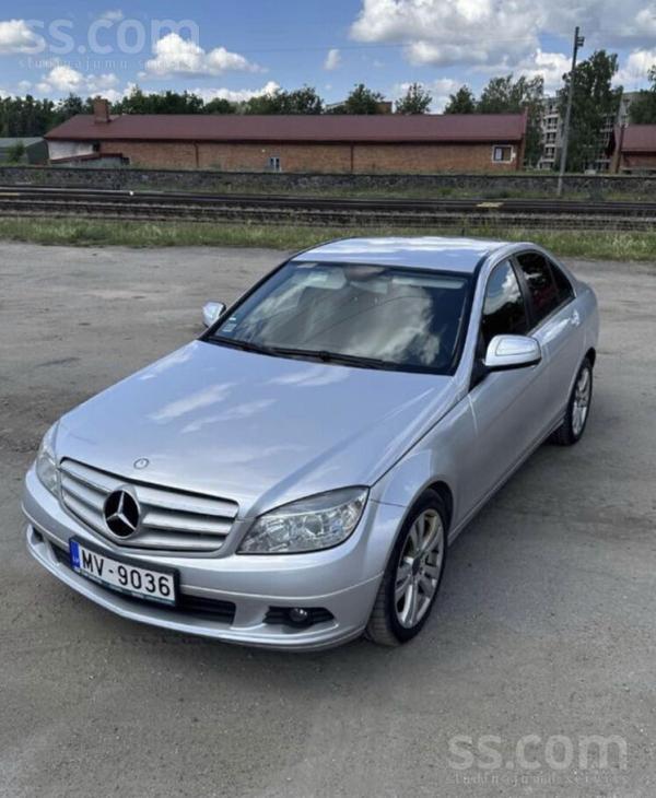 Mercedes-Benz C 200 2008 in Cesis, with an engine capacity of 2.20 L and mileage of 359 thousand km for 5200 €, photo 1 on AUTOMOTO.COM.LV