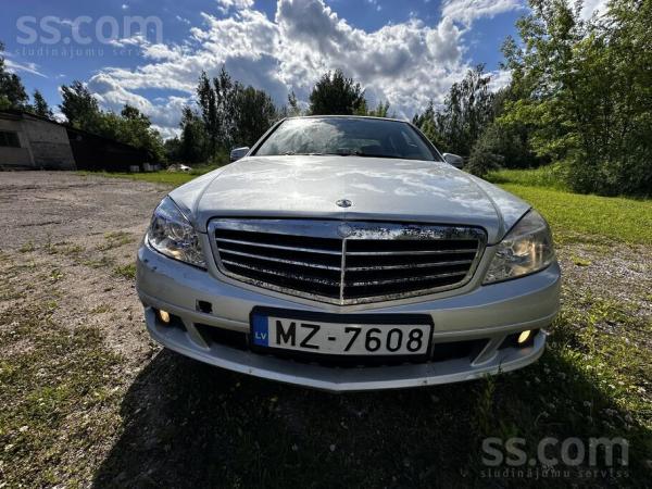 Mercedes-Benz C 200 2008 in Daugavpils, with an engine capacity of 2.10 L and mileage of 171 thousand km for 3350 €, photo 2 on AUTOMOTO.COM.LV