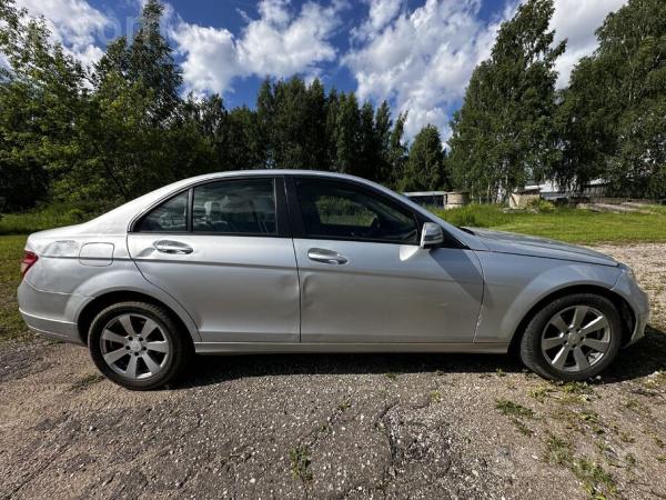 Mercedes-Benz C 200 2008 in Daugavpils, with an engine capacity of 2.10 L and mileage of 171 thousand km for 3350 €, photo 4 on AUTOMOTO.COM.LV