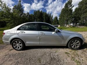 Mercedes-Benz C 200 2008 Daugavpils, ar dzinēja tilpumu 2.10 L un nobraukumu 171 tūkst. km par 3350 €, foto 5 vietnē AUTOMOTO.COM.LV