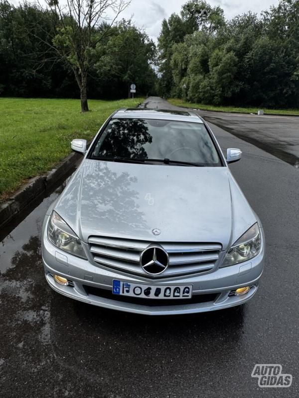 Mercedes-Benz C 200 2008 in Kaunas, with an engine capacity of 2.20 L and mileage of 254 thousand km for 3450 €, photo 4 on AUTOMOTO.COM.LV