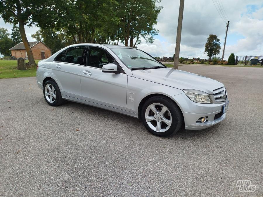 Mercedes-Benz C 200 2009 Vilkaviškis, ar dzinēja tilpumu 2.00 L un nobraukumu 287 tūkst. km par 4000 €, foto 6 vietnē AUTOMOTO.COM.LV