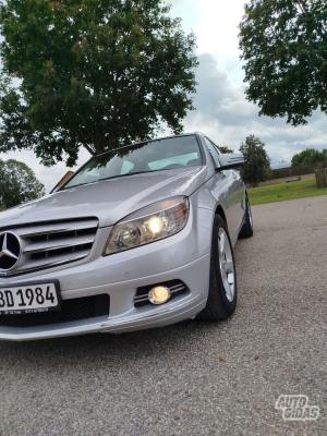 Mercedes-Benz C 200 2009 Vilkaviškis, ar dzinēja tilpumu 2.00 L un nobraukumu 287 tūkst. km par 4000 €, foto 12 vietnē AUTOMOTO.COM.LV