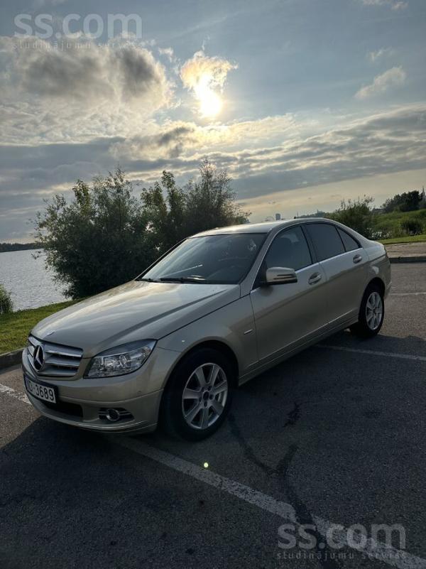 Mercedes-Benz C 200 2010 in Riga, with an engine capacity of 2.00 L and mileage of 251 thousand km for 5900 €, photo 1 on AUTOMOTO.COM.LV