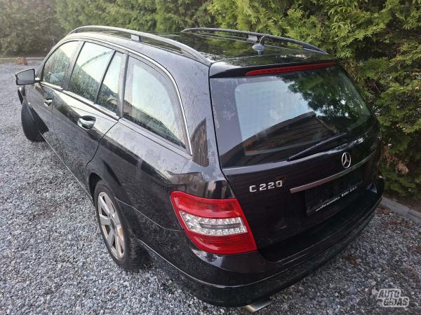 Mercedes-Benz C 200 2010 in Marijampole, with an engine capacity of 2.10 L and mileage of 420 thousand km for 1450 €, photo 4 on AUTOMOTO.COM.LV