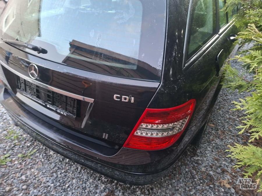 Mercedes-Benz C 200 2010 Marijampole, ar dzinēja tilpumu 2.10 L un nobraukumu 420 tūkst. km par 1450 €, foto 6 vietnē AUTOMOTO.COM.LV