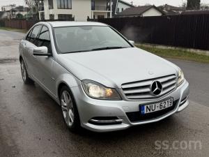 Mercedes-Benz C 200 2011 Rīga, ar dzinēja tilpumu 1.80 L un nobraukumu 201 tūkst. km par 6700 €, foto 2 vietnē AUTOMOTO.COM.LV