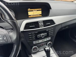 Mercedes-Benz C 200 2011 Rīga, ar dzinēja tilpumu 1.80 L un nobraukumu 201 tūkst. km par 6700 €, foto 8 vietnē AUTOMOTO.COM.LV