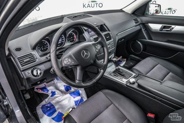 Mercedes-Benz C 200 2011 in Kaunas, with an engine capacity of 2.00 L and mileage of 276 thousand km for 6490 €, photo 5 on AUTOMOTO.COM.LV