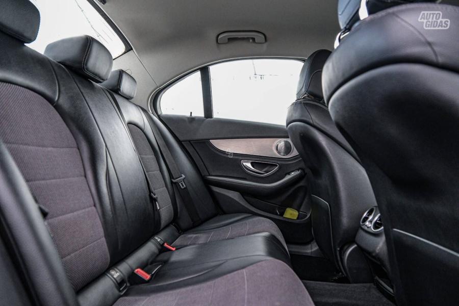 Mercedes-Benz C 200 2014 Kauņa, ar dzinēja tilpumu 2.10 L un nobraukumu 319 tūkst. km par 12890 €, foto 11 vietnē AUTOMOTO.COM.LV