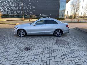 Mercedes-Benz C 200 2015 in Riga, with an engine capacity of 1.60 L and mileage of 227 thousand km for 11999 €, photo 7 on AUTOMOTO.COM.LV