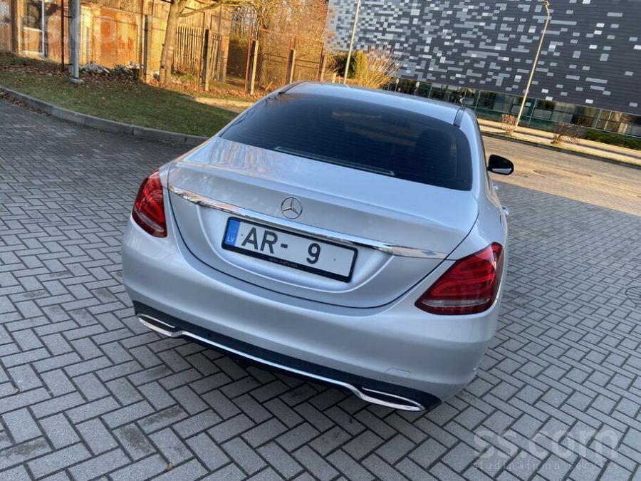 Mercedes-Benz C 200 2015 in Riga, with an engine capacity of 1.60 L and mileage of 227 thousand km for 11999 €, photo 8 on AUTOMOTO.COM.LV
