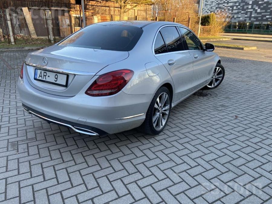 Mercedes-Benz C 200 2015 in Riga, with an engine capacity of 1.60 L and mileage of 227 thousand km for 11999 €, photo 13 on AUTOMOTO.COM.LV